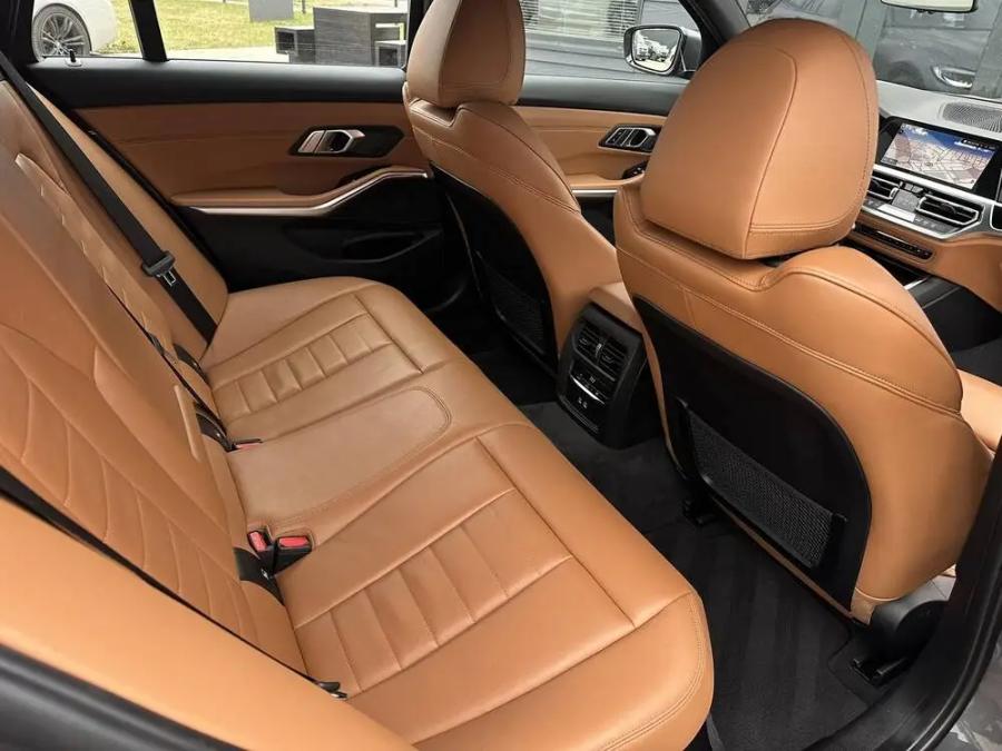 Pelēks BMW 320 2021 Jelgava, ar dzinēja tilpumu 2.00 L un nobraukumu 198 tūkst. km par 17400 €, foto 9 vietnē AUTOMOTO.COM.LV