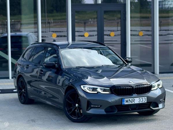 Grey BMW 320 2021 in Vilnius, with an engine capacity of 2.00 L and mileage of 221 thousand km for 18392 €, photo 2 on AUTOMOTO.COM.LV