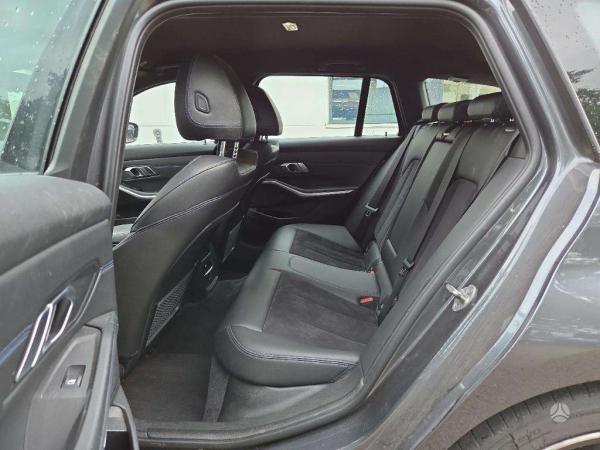 Pelēks BMW 320 2021 Viļņa, ar dzinēja tilpumu 2.00 L un nobraukumu 225 tūkst. km par 17500 €, foto 6 vietnē AUTOMOTO.COM.LV