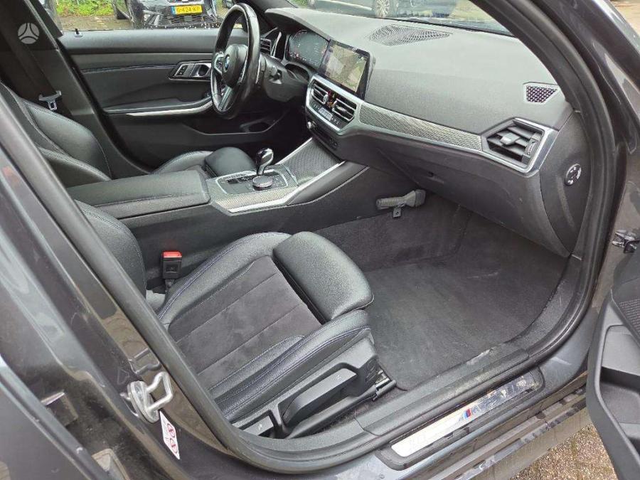 Pelēks BMW 320 2021 Viļņa, ar dzinēja tilpumu 2.00 L un nobraukumu 225 tūkst. km par 17500 €, foto 16 vietnē AUTOMOTO.COM.LV