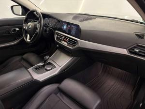 Pelēks BMW 320 2021 Marijampole, ar dzinēja tilpumu 2.00 L un nobraukumu 282 tūkst. km par 14950 €, foto 17 vietnē AUTOMOTO.COM.LV