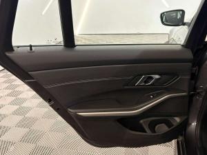 Pelēks BMW 320 2021 Marijampole, ar dzinēja tilpumu 2.00 L un nobraukumu 282 tūkst. km par 14950 €, foto 21 vietnē AUTOMOTO.COM.LV