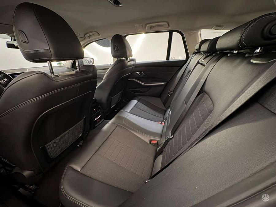 Pelēks BMW 320 2021 Marijampole, ar dzinēja tilpumu 2.00 L un nobraukumu 282 tūkst. km par 14950 €, foto 22 vietnē AUTOMOTO.COM.LV