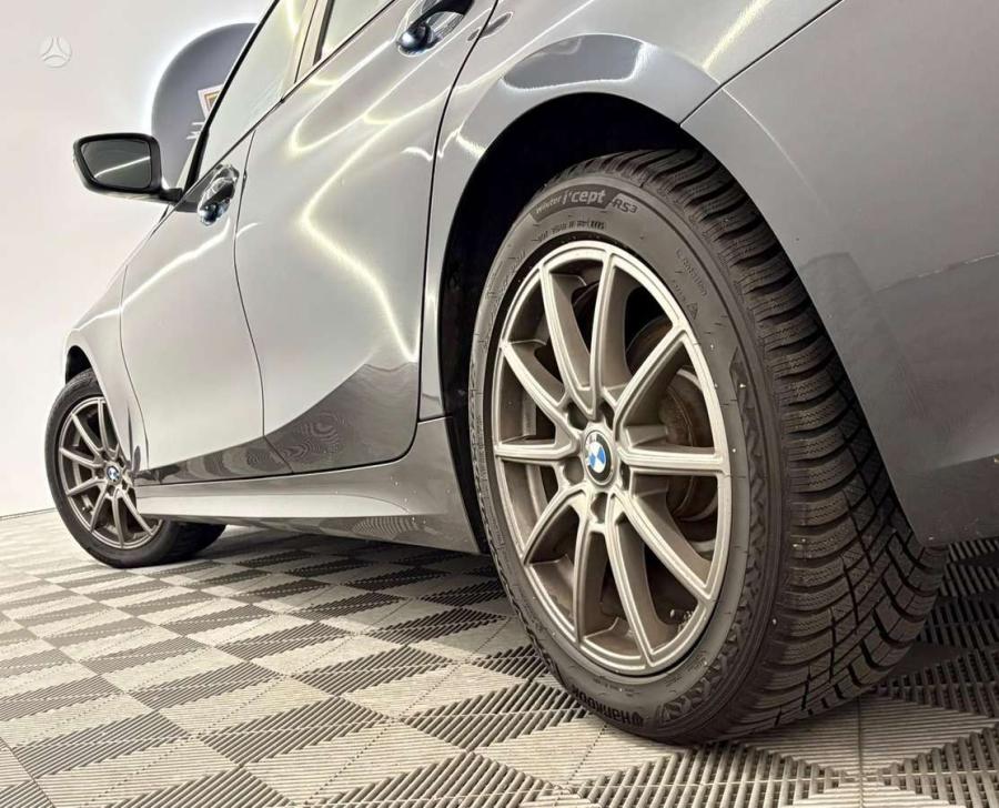 Pelēks BMW 320 2021 Marijampole, ar dzinēja tilpumu 2.00 L un nobraukumu 282 tūkst. km par 14950 €, foto 23 vietnē AUTOMOTO.COM.LV