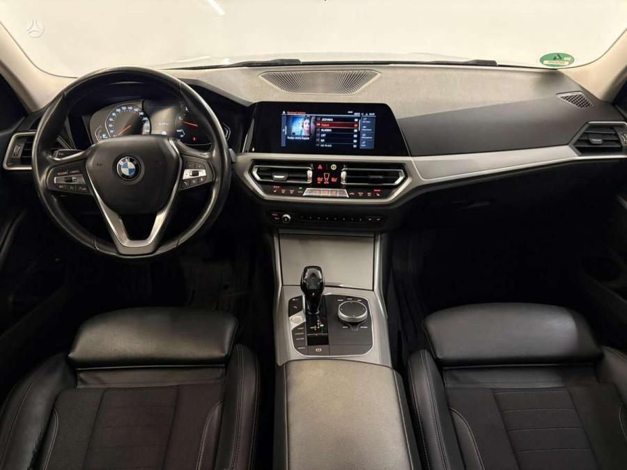 Pelēks BMW 320 2021 Marijampole, ar dzinēja tilpumu 2.00 L un nobraukumu 282 tūkst. km par 14950 €, foto 24 vietnē AUTOMOTO.COM.LV
