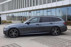 Grey BMW 320 2021 in Vilnius, with an engine capacity of 2.00 L and mileage of 306 thousand km for 17499 €, photo 9 on AUTOMOTO.COM.LV