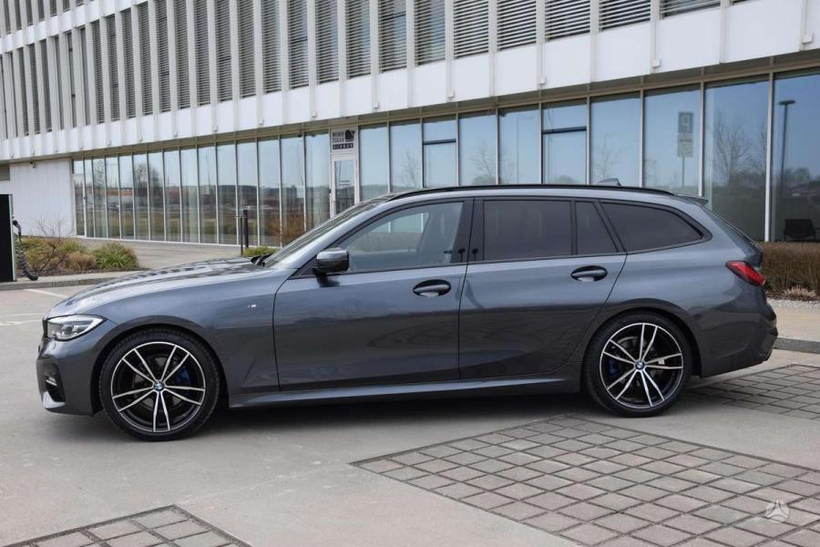 Grey BMW 320 2021 in Vilnius, with an engine capacity of 2.00 L and mileage of 306 thousand km for 17499 €, photo 9 on AUTOMOTO.COM.LV