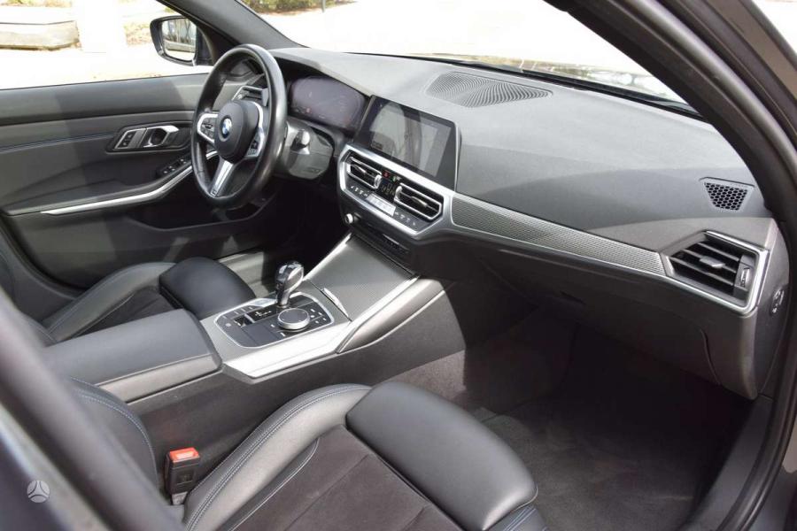 Grey BMW 320 2021 in Vilnius, with an engine capacity of 2.00 L and mileage of 306 thousand km for 17499 €, photo 19 on AUTOMOTO.COM.LV