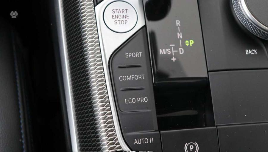 Grey BMW 320 2021 in Vilnius, with an engine capacity of 2.00 L and mileage of 306 thousand km for 17499 €, photo 36 on AUTOMOTO.COM.LV