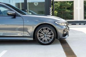 Pelēks BMW 320 2021 Viļņa, ar dzinēja tilpumu 2.00 L un nobraukumu 225 tūkst. km par 18000 €, foto 14 vietnē AUTOMOTO.COM.LV