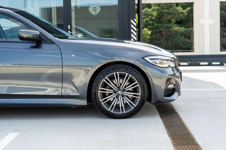 Pelēks BMW 320 2021 Viļņa, ar dzinēja tilpumu 2.00 L un nobraukumu 225 tūkst. km par 18000 €, foto 14 vietnē AUTOMOTO.COM.LV