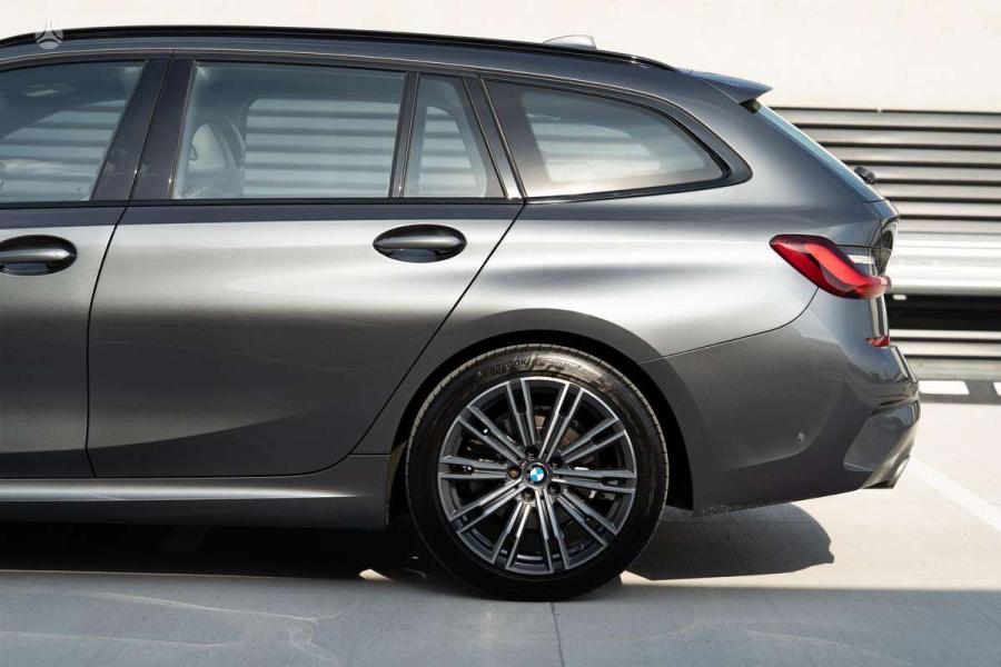 Pelēks BMW 320 2021 Viļņa, ar dzinēja tilpumu 2.00 L un nobraukumu 225 tūkst. km par 18000 €, foto 16 vietnē AUTOMOTO.COM.LV