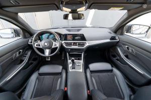 Pelēks BMW 320 2021 Viļņa, ar dzinēja tilpumu 2.00 L un nobraukumu 225 tūkst. km par 18000 €, foto 20 vietnē AUTOMOTO.COM.LV