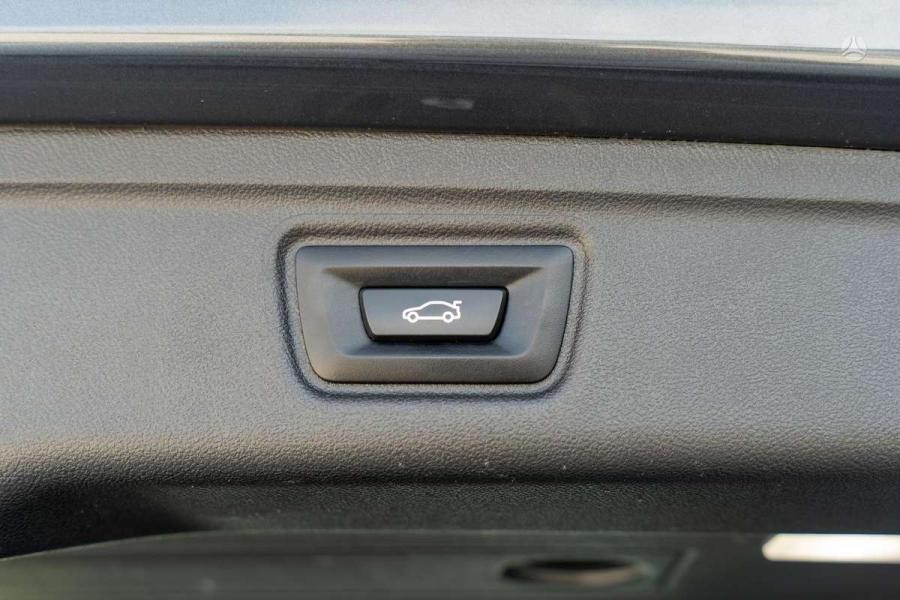Pelēks BMW 320 2021 Viļņa, ar dzinēja tilpumu 2.00 L un nobraukumu 225 tūkst. km par 18000 €, foto 30 vietnē AUTOMOTO.COM.LV
