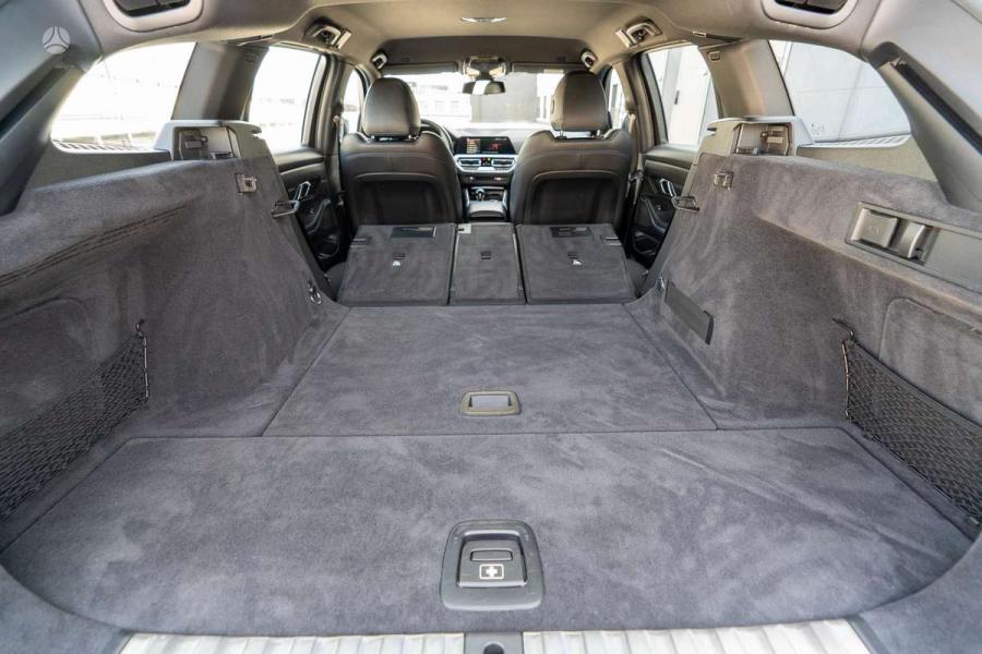 Pelēks BMW 320 2021 Viļņa, ar dzinēja tilpumu 2.00 L un nobraukumu 225 tūkst. km par 18000 €, foto 32 vietnē AUTOMOTO.COM.LV
