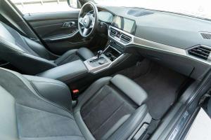 Pelēks BMW 320 2021 Viļņa, ar dzinēja tilpumu 2.00 L un nobraukumu 225 tūkst. km par 18000 €, foto 36 vietnē AUTOMOTO.COM.LV