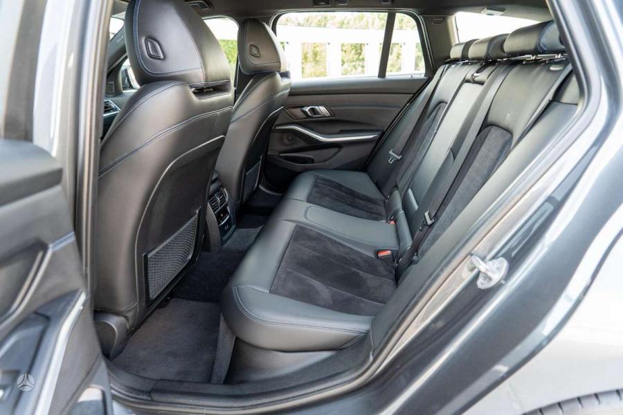 Pelēks BMW 320 2021 Viļņa, ar dzinēja tilpumu 2.00 L un nobraukumu 225 tūkst. km par 18000 €, foto 37 vietnē AUTOMOTO.COM.LV
