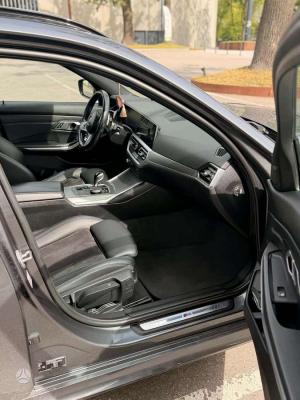 Grey BMW 320 2021 in Kaunas, with an engine capacity of 2.00 L and mileage of 199 thousand km for 22922 €, photo 20 on AUTOMOTO.COM.LV