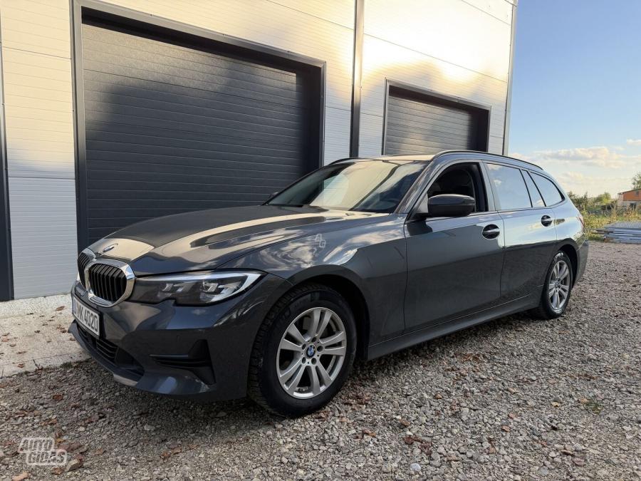 Grey BMW 320 2021 in Vilnius, with an engine capacity of 2.00 L and mileage of 184 thousand km for 15800 €, photo 3 on AUTOMOTO.COM.LV