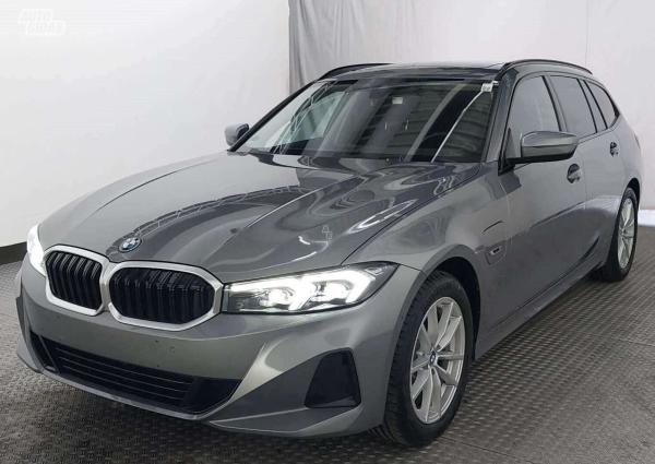 Pelēks BMW 320 2022 Kauņa, ar dzinēja tilpumu 2.00 L un nobraukumu 36 tūkst. km par 31938 €, foto 1 vietnē AUTOMOTO.COM.LV