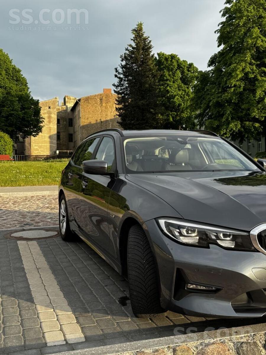 Grey BMW 320 2022 in Riga, with an engine capacity of 2.00 L and mileage of 132 thousand km for 20950 €, photo 9 on AUTOMOTO.COM.LV