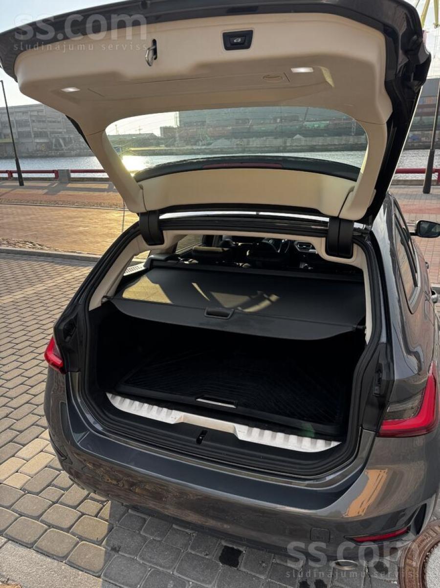 Grey BMW 320 2022 in Riga, with an engine capacity of 2.00 L and mileage of 132 thousand km for 20950 €, photo 17 on AUTOMOTO.COM.LV