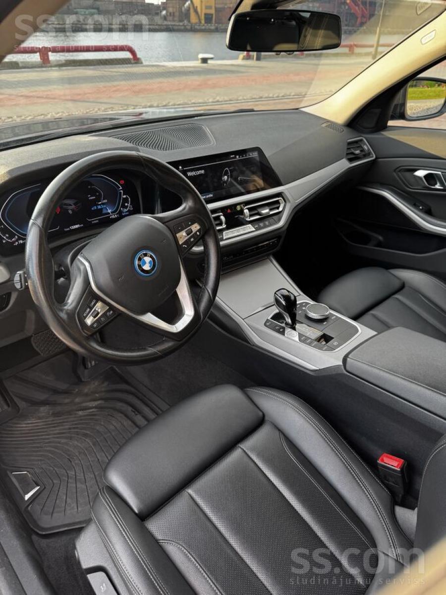 Grey BMW 320 2022 in Riga, with an engine capacity of 2.00 L and mileage of 132 thousand km for 20950 €, photo 24 on AUTOMOTO.COM.LV