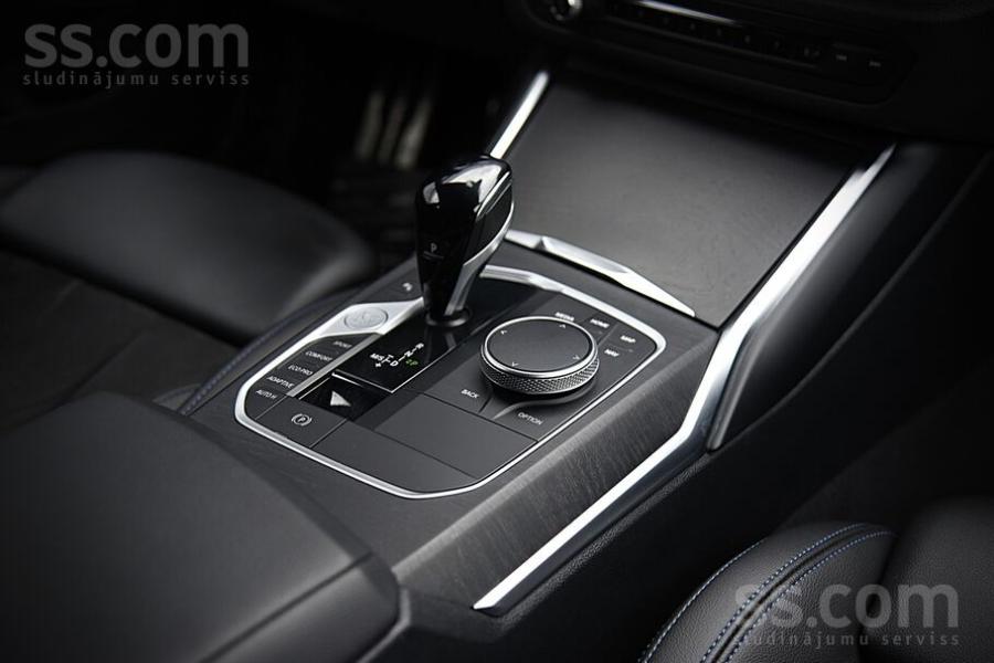 Grey BMW 320 2022 in Tukums, with an engine capacity of 2.00 L and mileage of 175 thousand km for 23490 €, photo 19 on AUTOMOTO.COM.LV