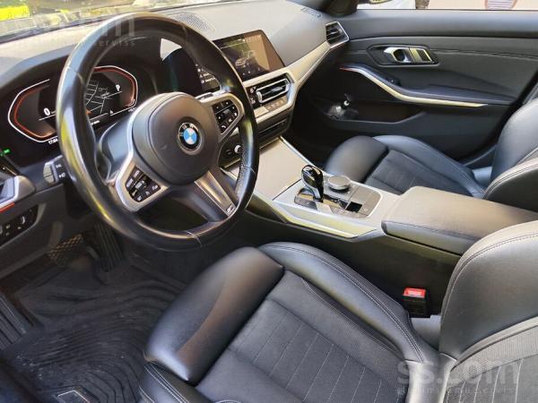 Grey BMW 320 2022 in Riga, with an engine capacity of 2.00 L and mileage of 200 thousand km for 22300 €, photo 6 on AUTOMOTO.COM.LV
