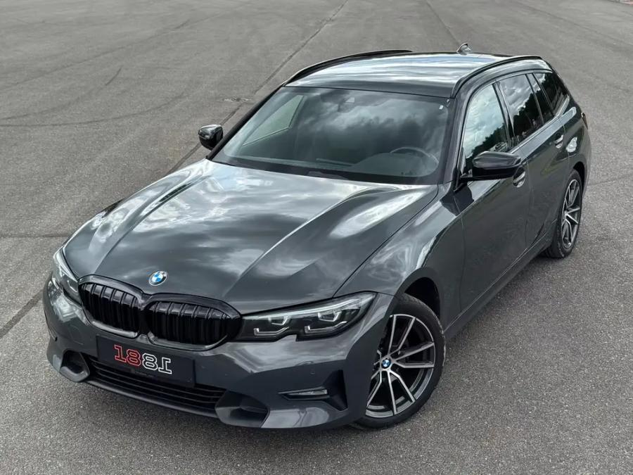 Grey BMW 320 2022 in Riga, with an engine capacity of 2.00 L and mileage of 179 thousand km for 18900 €, photo 1 on AUTOMOTO.COM.LV
