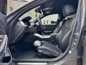 Grey BMW 320 2022 in Riga, with an engine capacity of 2.00 L and mileage of 179 thousand km for 18900 €, photo 17 on AUTOMOTO.COM.LV