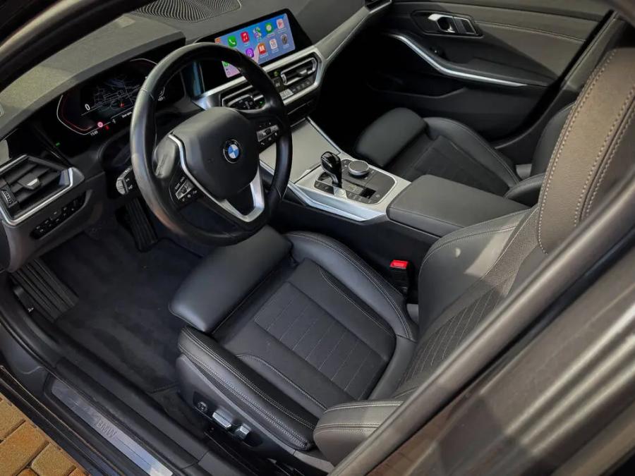 Grey BMW 320 2022 in Riga, with an engine capacity of 2.00 L and mileage of 188 thousand km for 18900 €, photo 10 on AUTOMOTO.COM.LV