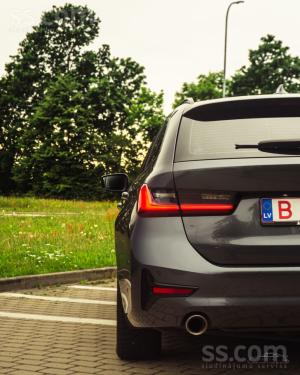 Pelēks BMW 320 2022 Rīga, ar dzinēja tilpumu 2.00 L un nobraukumu 132 tūkst. km par 20950 €, foto 4 vietnē AUTOMOTO.COM.LV