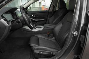 Grey BMW 320 2022 in Vilnius, with an engine capacity of 2.00 L and mileage of 122 thousand km for 23000 €, photo 10 on AUTOMOTO.COM.LV