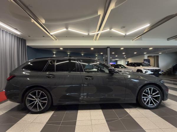 Pelēks BMW 320 2022 Rīga, ar dzinēja tilpumu 2.00 L un nobraukumu 204 tūkst. km par 19490 €, foto 3 vietnē AUTOMOTO.COM.LV