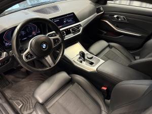 Grey BMW 320 2022 in Marupe, with an engine capacity of 2.00 L and mileage of 204 thousand km for 19490 €, photo 6 on AUTOMOTO.COM.LV