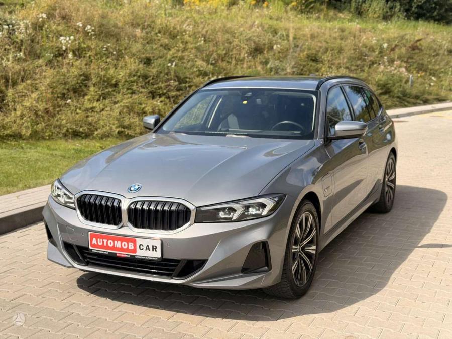 Grey BMW 320 2022 in Vilnius, with an engine capacity of 2.00 L and mileage of 57 thousand km for 26500 €, photo 1 on AUTOMOTO.COM.LV