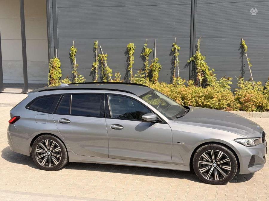 Grey BMW 320 2022 in Vilnius, with an engine capacity of 2.00 L and mileage of 57 thousand km for 26500 €, photo 6 on AUTOMOTO.COM.LV