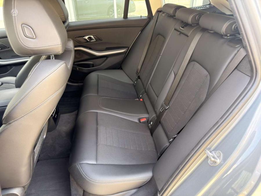 Grey BMW 320 2022 in Vilnius, with an engine capacity of 2.00 L and mileage of 57 thousand km for 26500 €, photo 23 on AUTOMOTO.COM.LV
