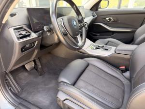 Grey BMW 320 2022 in Vilnius, with an engine capacity of 2.00 L and mileage of 57 thousand km for 26500 €, photo 24 on AUTOMOTO.COM.LV
