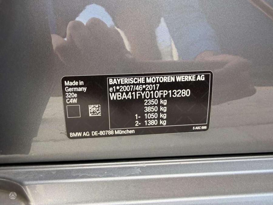 Grey BMW 320 2022 in Vilnius, with an engine capacity of 2.00 L and mileage of 57 thousand km for 26500 €, photo 28 on AUTOMOTO.COM.LV