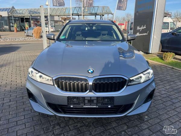 Grey BMW 320 2023 in Kaunas, with an engine capacity of 2.00 L and mileage of 48 thousand km for 33217 €, photo 3 on AUTOMOTO.COM.LV