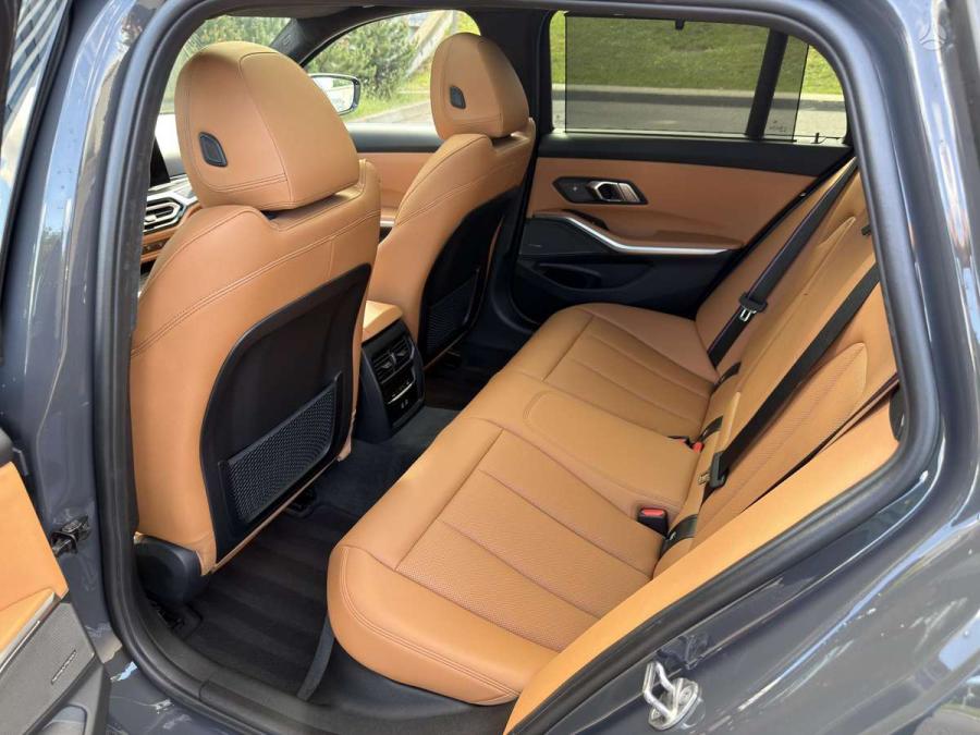 Pelēks BMW 320 2023 Viļņa, ar dzinēja tilpumu 2.00 L un nobraukumu 112 tūkst. km par 31990 €, foto 45 vietnē AUTOMOTO.COM.LV
