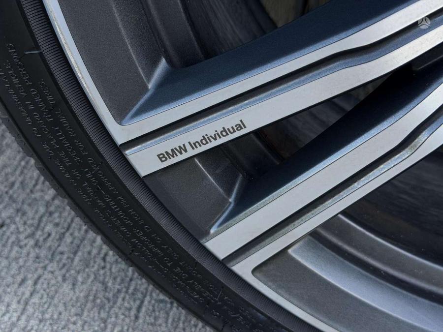Grey BMW 320 2023 in Vilnius, with an engine capacity of 2.00 L and mileage of 112 thousand km for 29999 €, photo 14 on AUTOMOTO.COM.LV