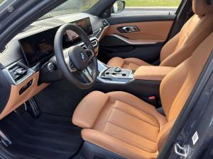 Grey BMW 320 2023 in Vilnius, with an engine capacity of 2.00 L and mileage of 112 thousand km for 29999 €, photo 21 on AUTOMOTO.COM.LV