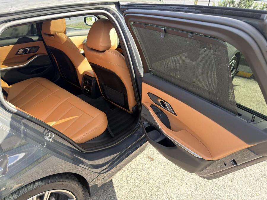 Grey BMW 320 2023 in Vilnius, with an engine capacity of 2.00 L and mileage of 112 thousand km for 29999 €, photo 47 on AUTOMOTO.COM.LV
