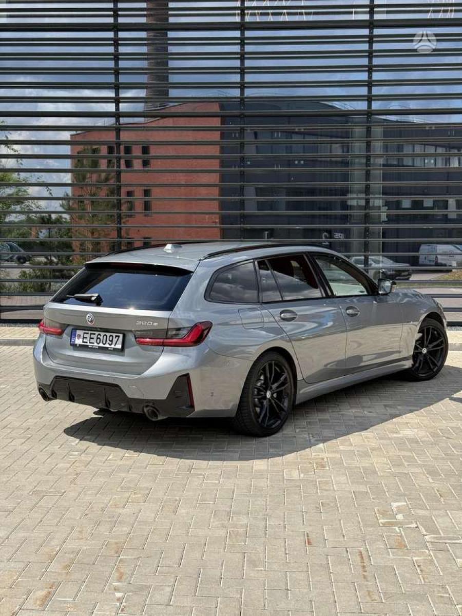 Grey BMW 320 2023 in Klaipeda, with an engine capacity of 2.00 L and mileage of 68 thousand km for 28700 €, photo 9 on AUTOMOTO.COM.LV