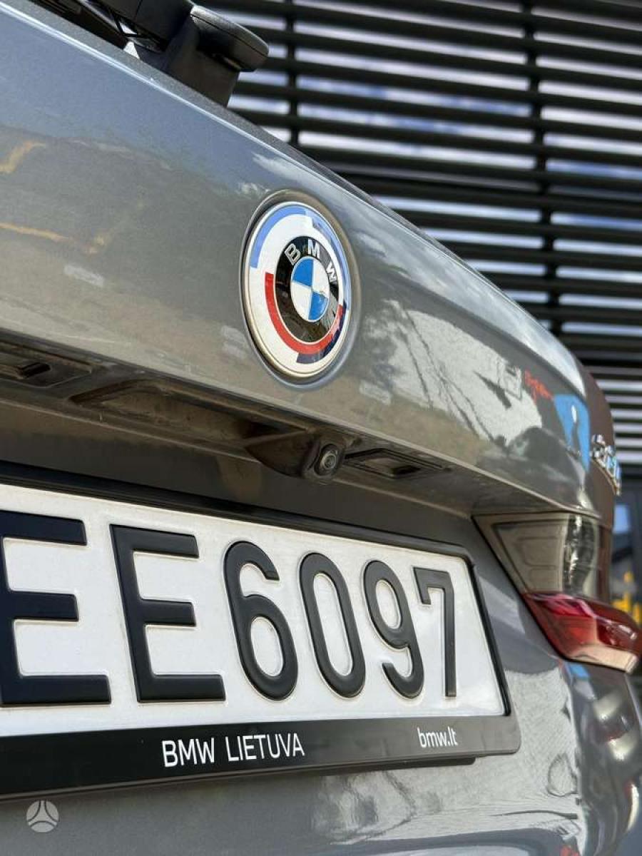 Grey BMW 320 2023 in Klaipeda, with an engine capacity of 2.00 L and mileage of 68 thousand km for 28700 €, photo 10 on AUTOMOTO.COM.LV