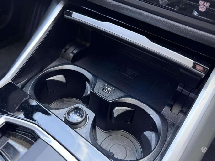 Grey BMW 320 2023 in Vilnius, with an engine capacity of 2.00 L and mileage of 200 thousand km for 21300 €, photo 31 on AUTOMOTO.COM.LV