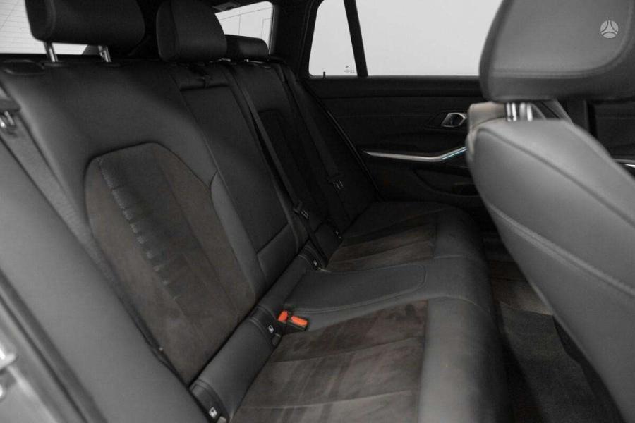Grey BMW 320 2024 in Vilnius, with an engine capacity of 2.00 L and mileage of 76 thousand km for 38900 €, photo 9 on AUTOMOTO.COM.LV